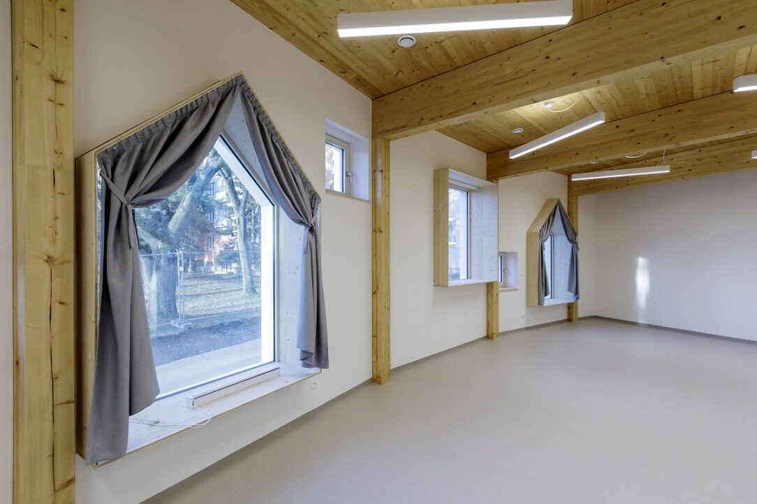 Nová škôlka v Rači je pred kolaudáciou. Brány otvorí v septembri | ASB.sk